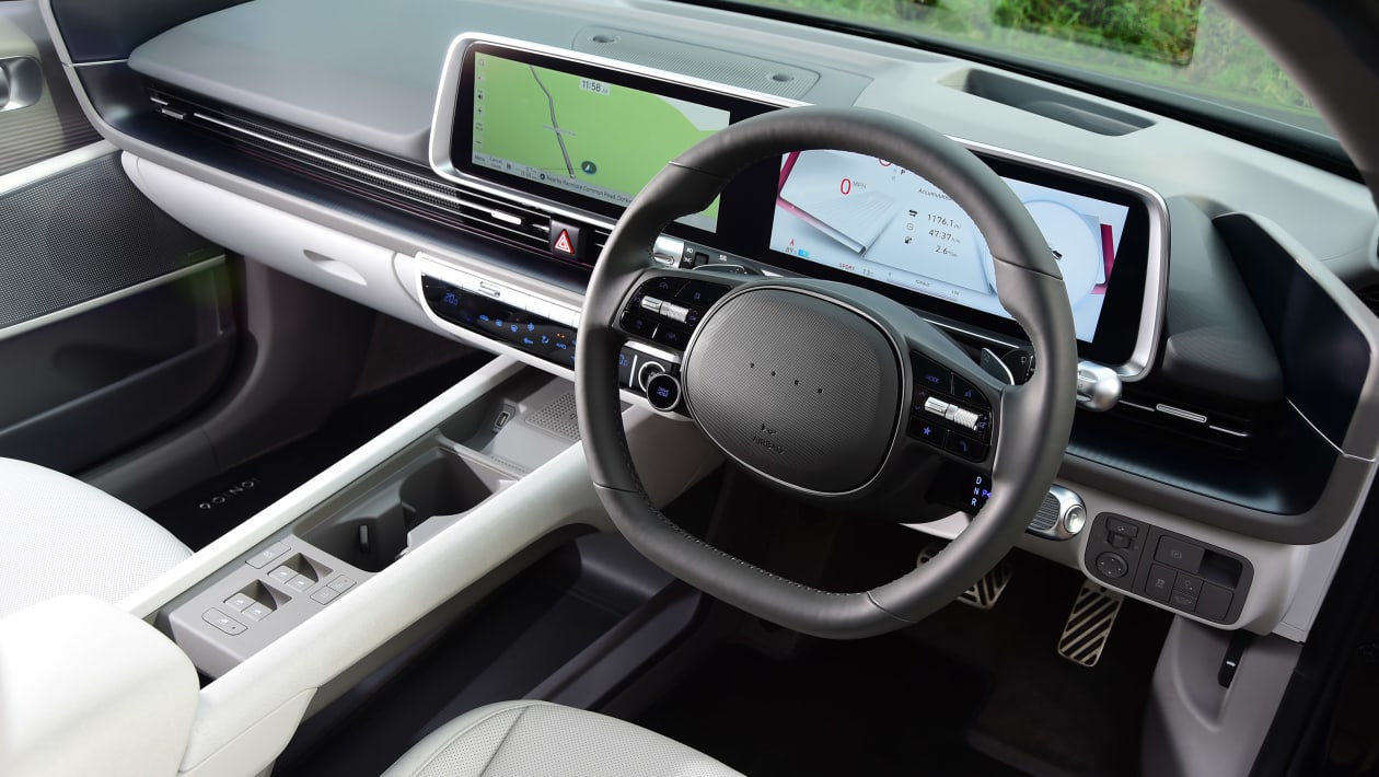 Hyundai Ioniq 6 review: interior, dashboard & infotainment | DrivingElectric